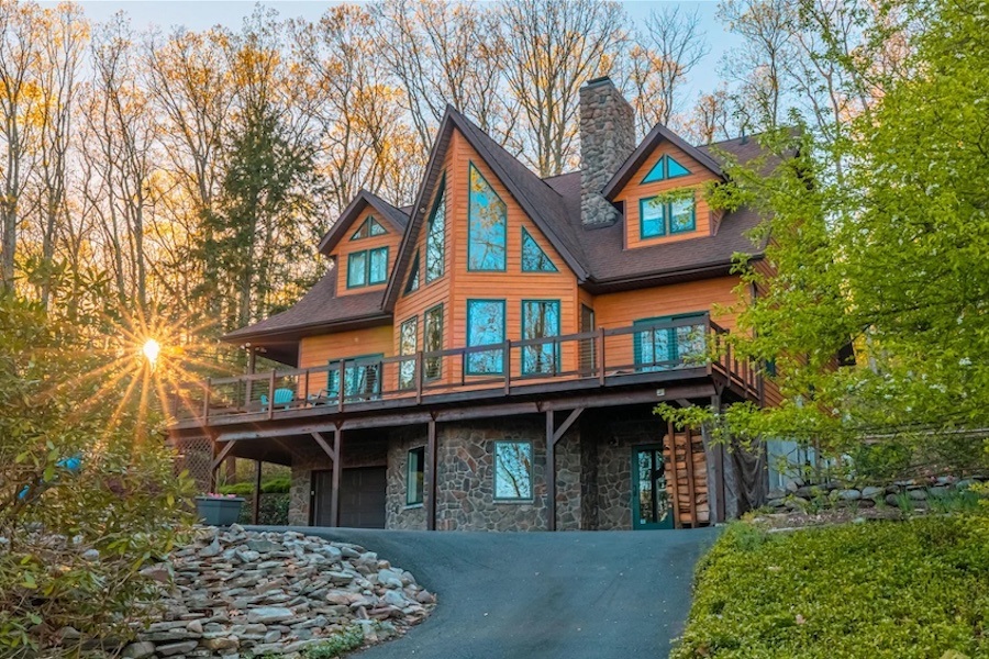 Poconos Mountain Lake House